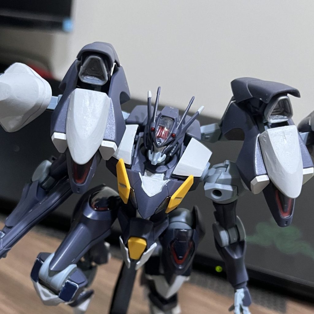 AC6にハマって雰囲気の似てるファラクト入手しました！イケメンだけどカラーリングが単調なのでまずは部分塗装これから更にACっぽく銃火器を装備させる予定です…｜よっしーさんの制作中の投稿 ...