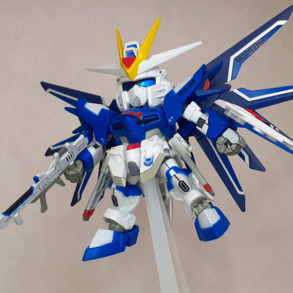 SD ライジングフリーダムと劇場版ガンダムSEEDフリーダムの話｜バラモン・T・カッシュさんのガンプラ作品｜GUNSTA（ガンスタ）
