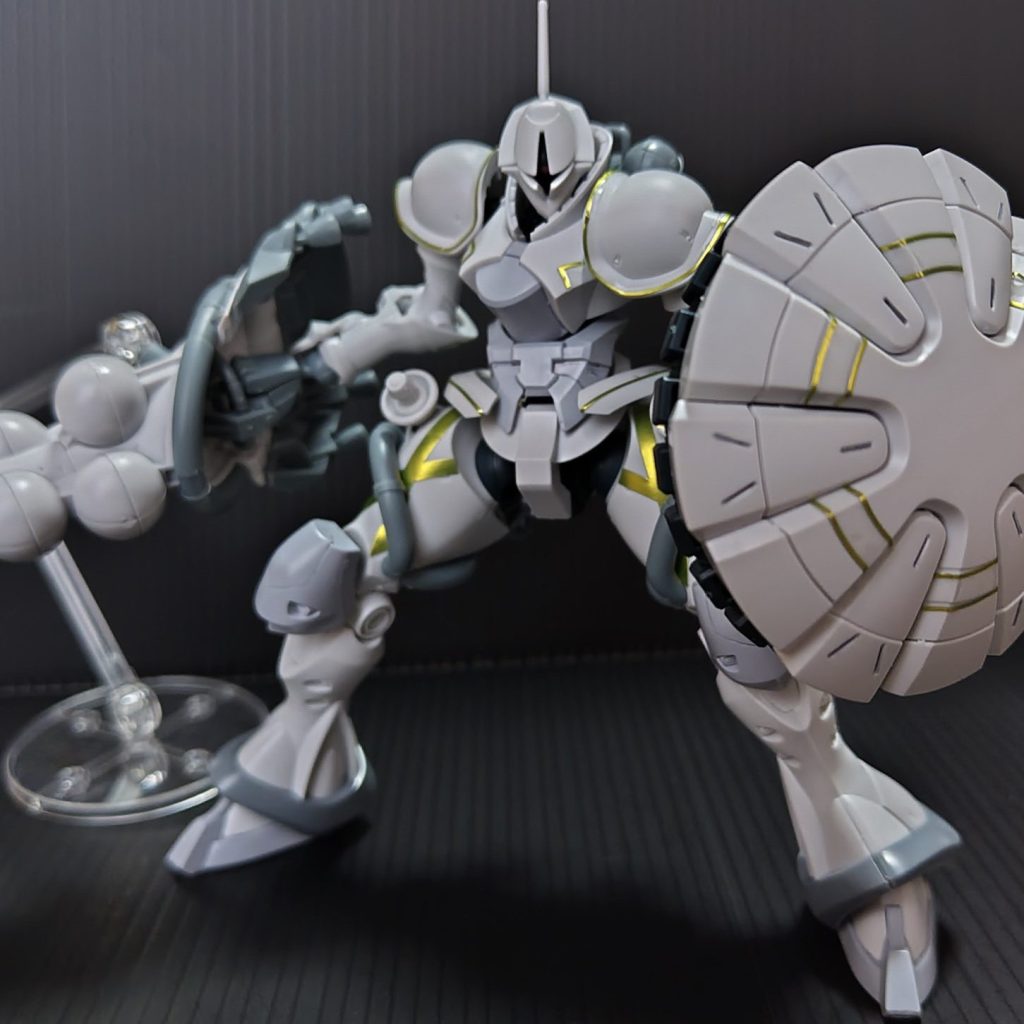 えっ、片手で持てるの⁉️｜AKIさんのガンプラ作品｜GUNSTA（ガンスタ）