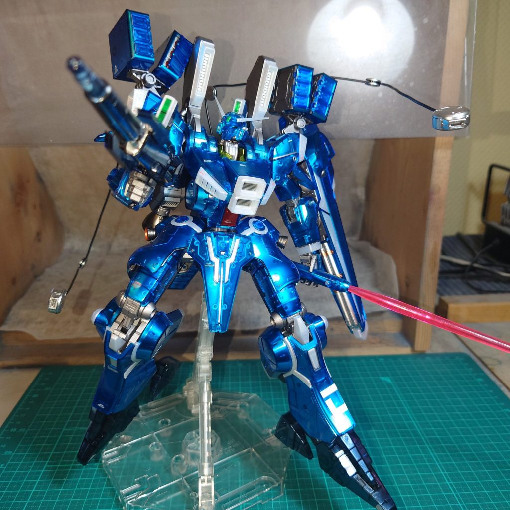 ガンダムMk-V メカニカルコアメッキ風塗装｜フィン工房さんのガンプラ作品｜GUNSTA（ガンスタ）